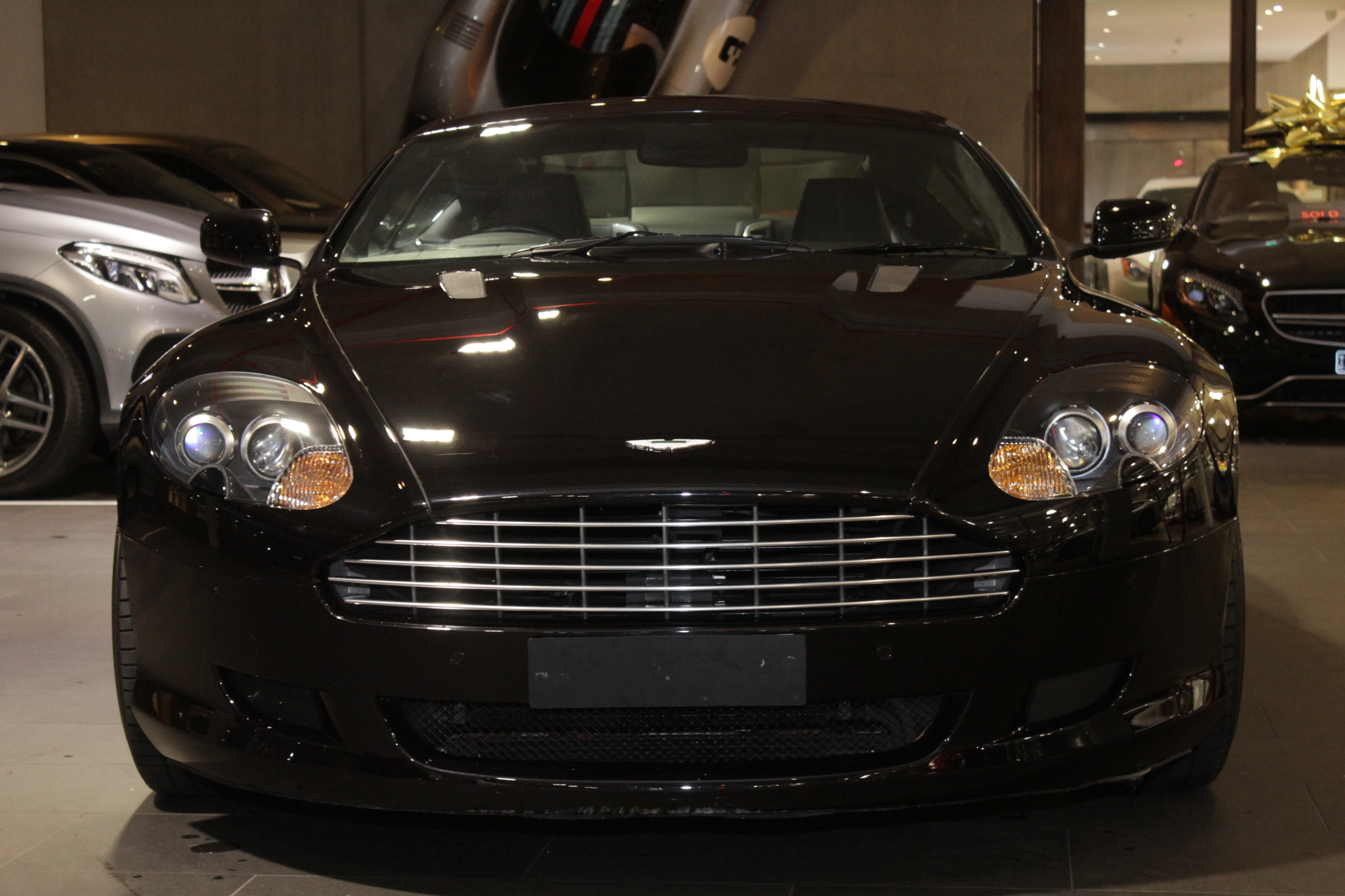 2008 Aston Martin DB9 Sports Coupe 2dr Spts Auto 6sp 5.9i [MY08]