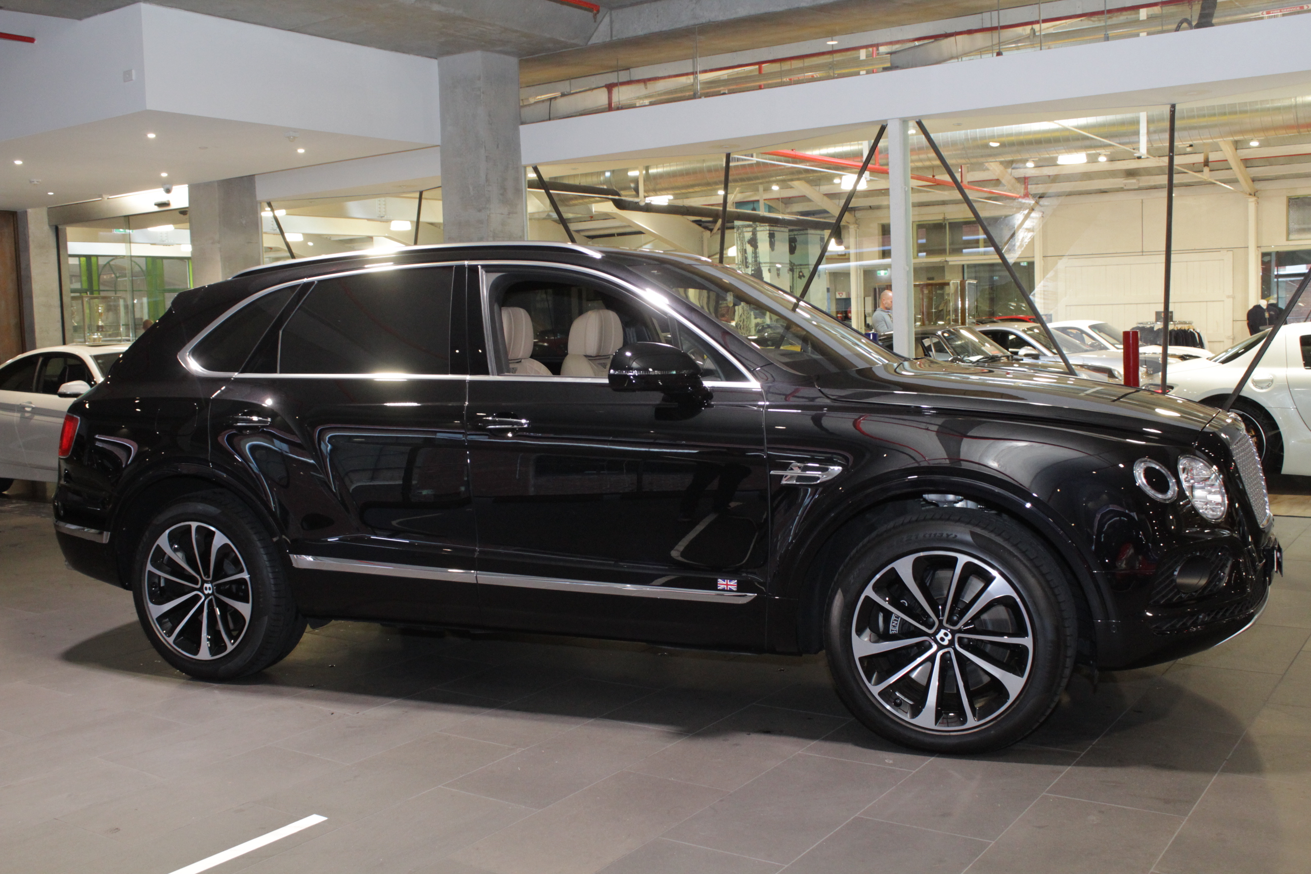 2016 Bentley Bentayga 4V Wagon 5dr Spts Auto 8sp AWD 6.0TT (5-st) [MY17]