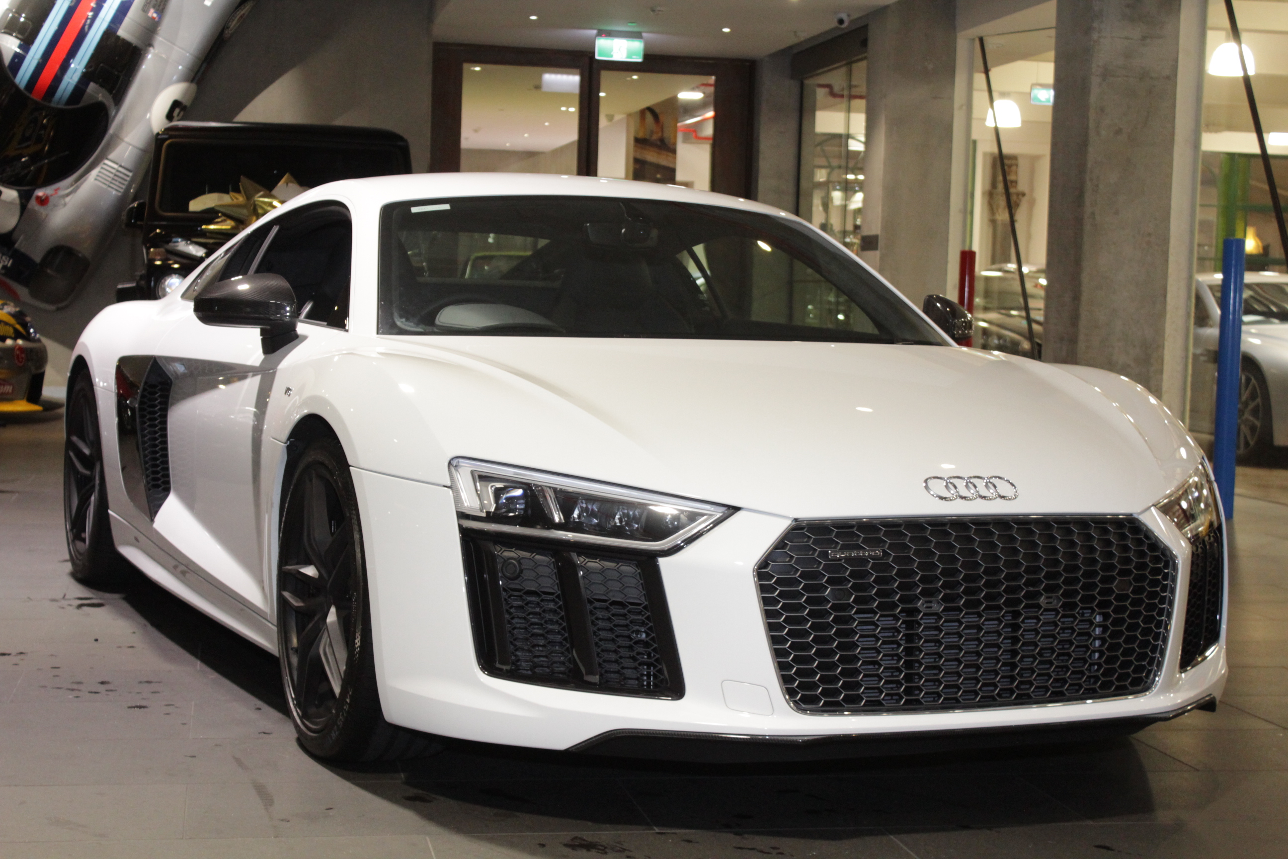 2016 Audi R8 4S Coupe 2dr S tronic 7sp quattro 5.2i [MY17]